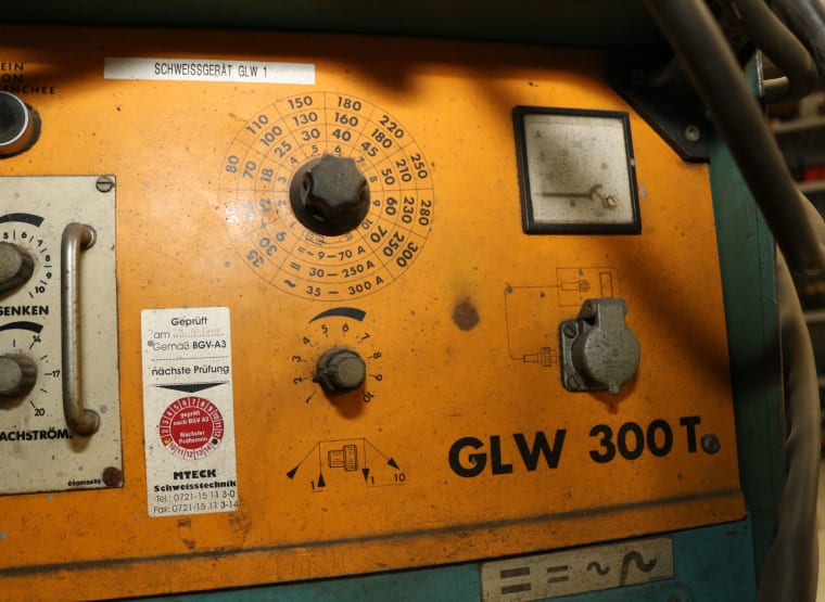 CLOOS GLW 300 T Schweißgerät gebraucht