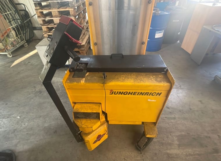 Transpaleta eléctrica JUNGHEINRICH EJC 12,5 G 115-290 ZT
