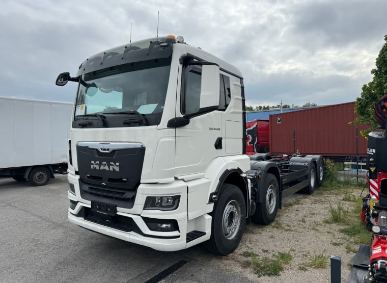 Kamion MAN TGS 35.520 8x2-6 BL CH: kupite rabljeno