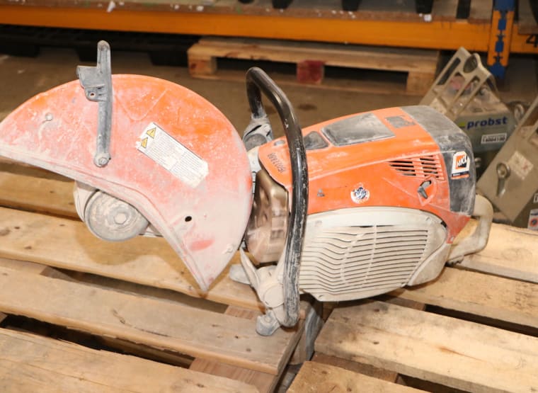 STIHL TS 800 Cut-off machine defect: buy used