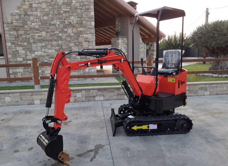 JPC HT12 Mini Excavator: buy used
