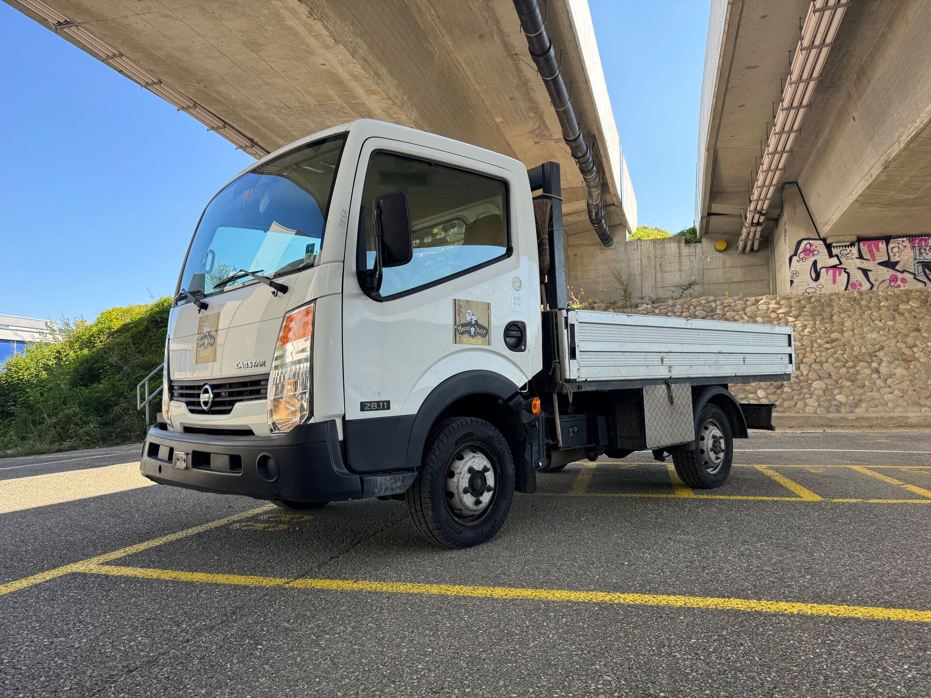 NISSAN Cabstar F24 28.11 Lieferwagen gebraucht