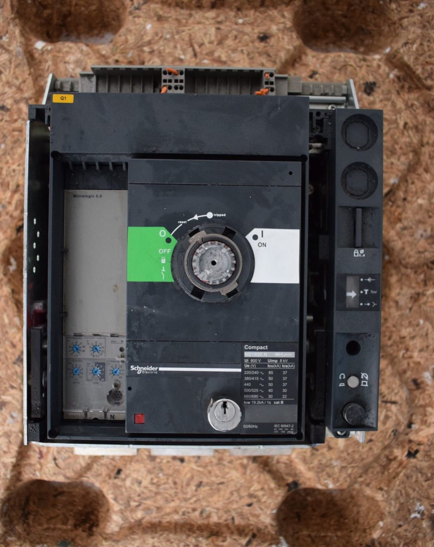 SCHNEIDER ELECTRIC Compact NS 1600N Circuit breaker 50 kA