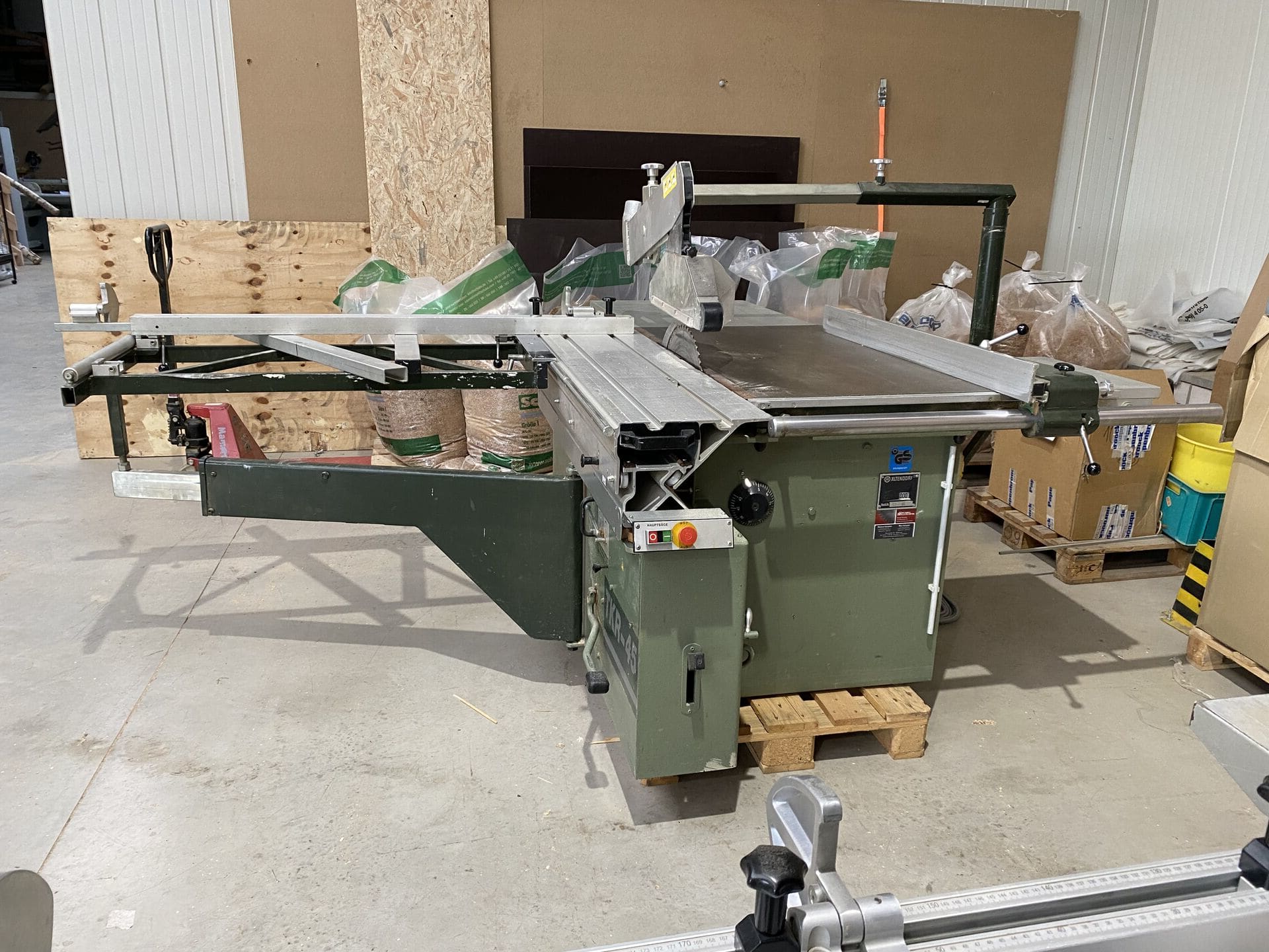 Круглопильный форматно-обрезной станок ALTENDORF TKR-45
