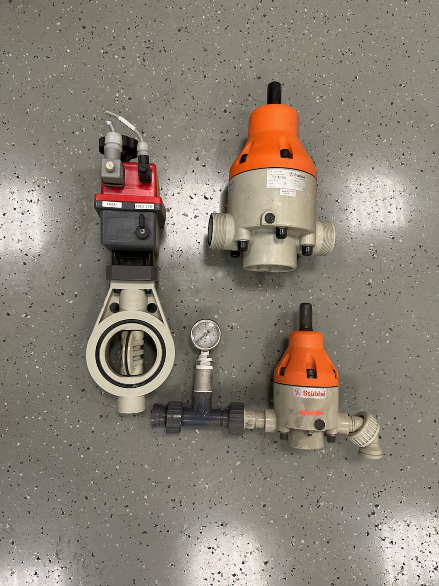 STÜBBE DHV 715 Lot (3 parts) pressure retaining valves butterfly valve
