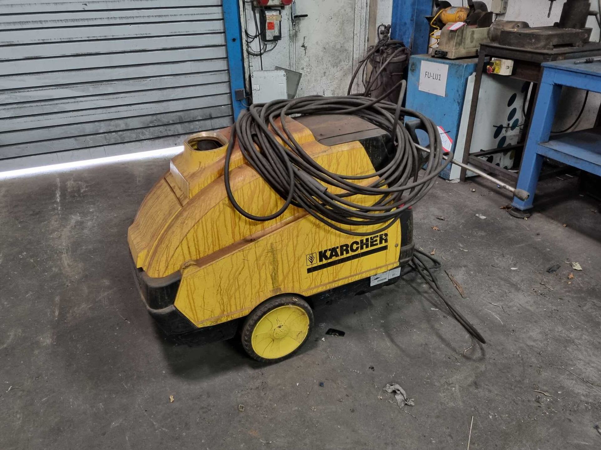KÄRCHER HDS 895 M Eco High Pressure Washer: buy used