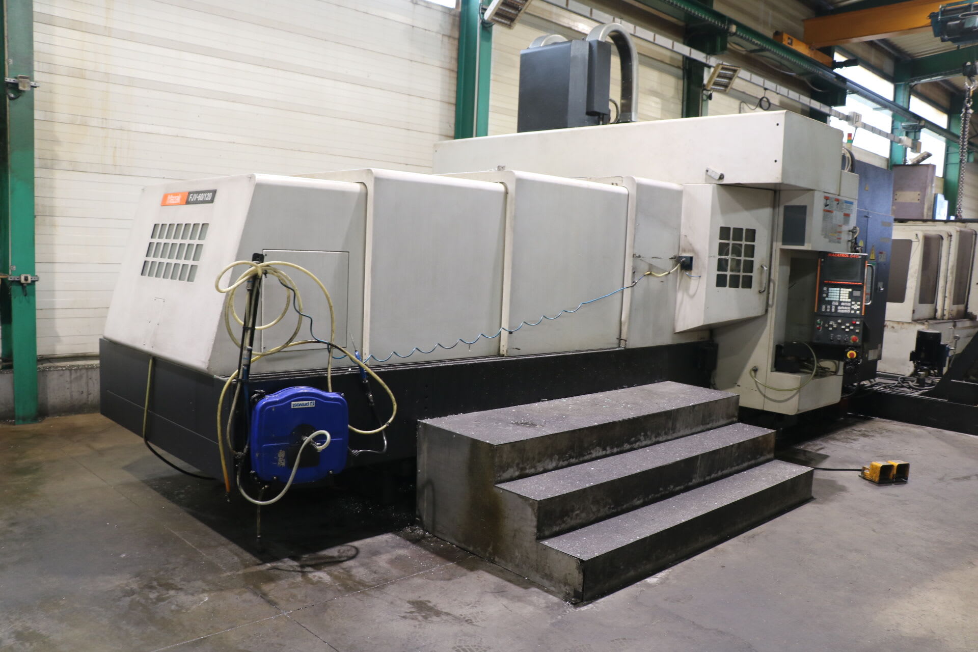 MAZAK FJV-60/120 VERTICAL MACHINING CENTER: buy used