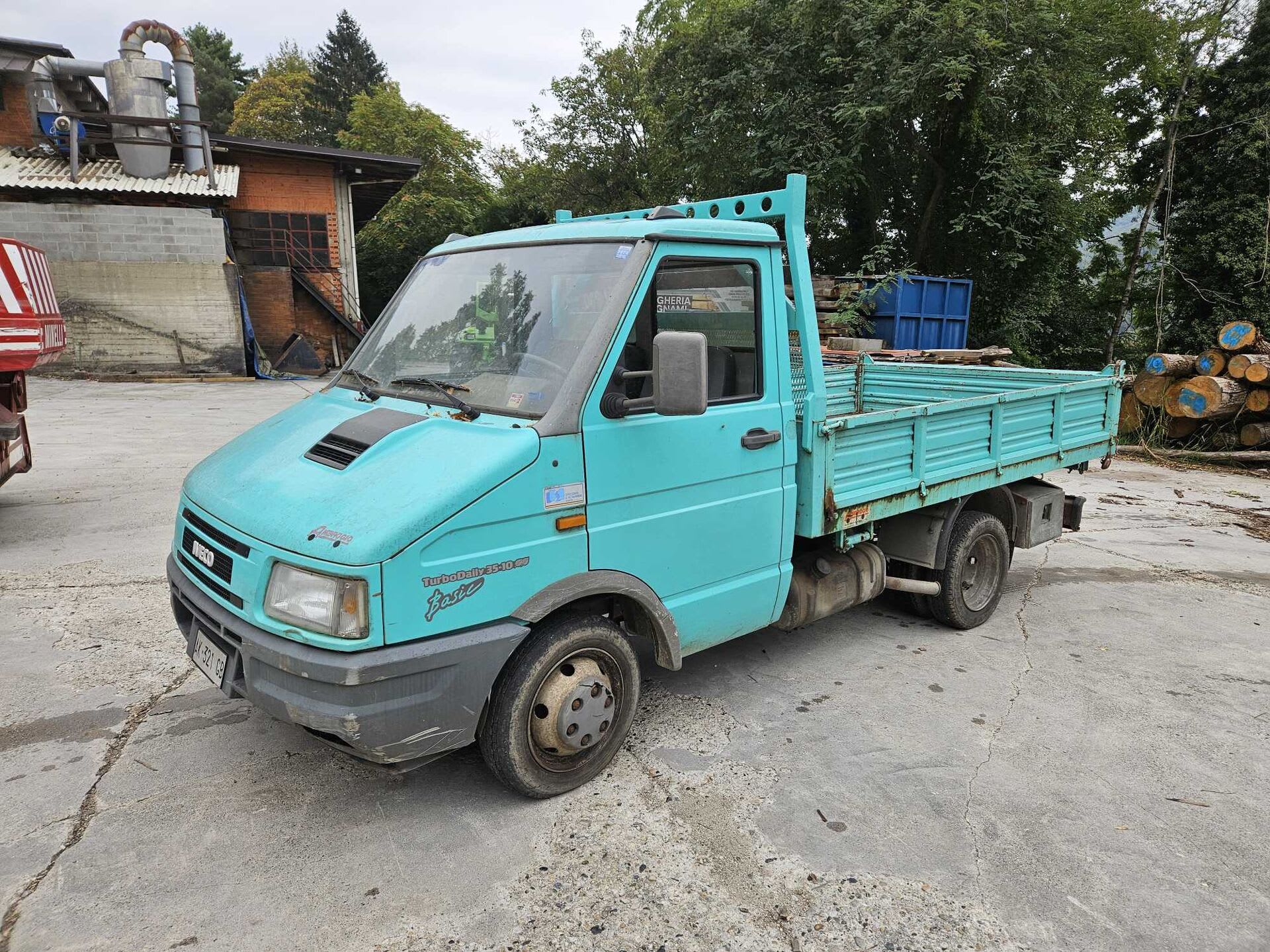 Camión IVECO TURBO DAILY 35-10: de ocasión