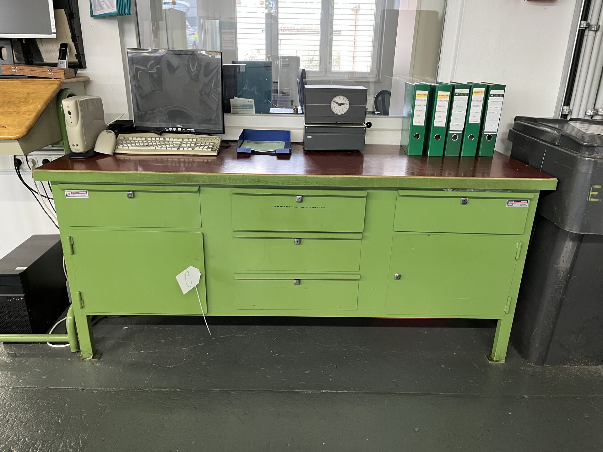 HANEU Workbench with contents: buy used