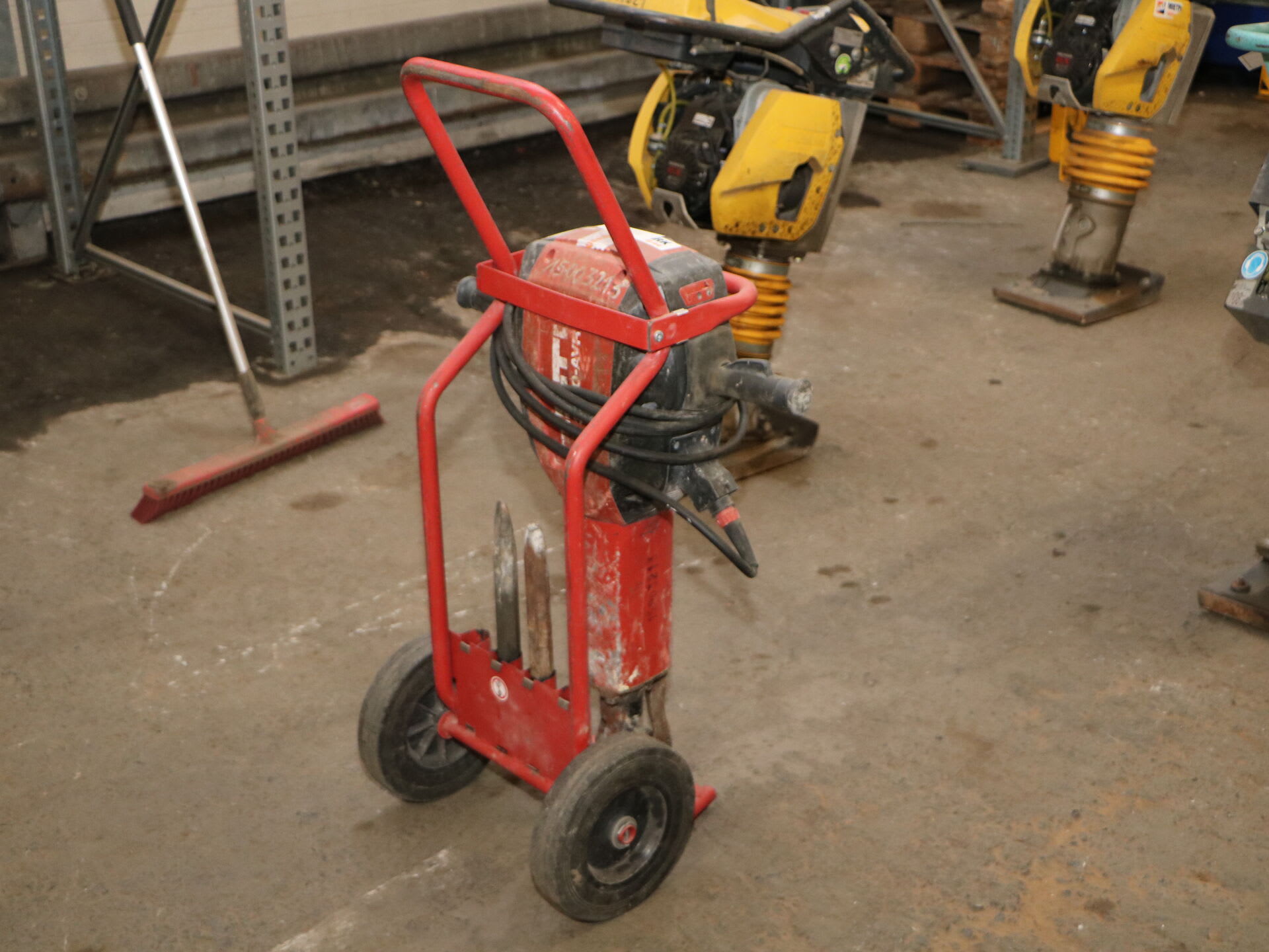 HILTI TE 3000 Chisel hammer, defective: ikinci el