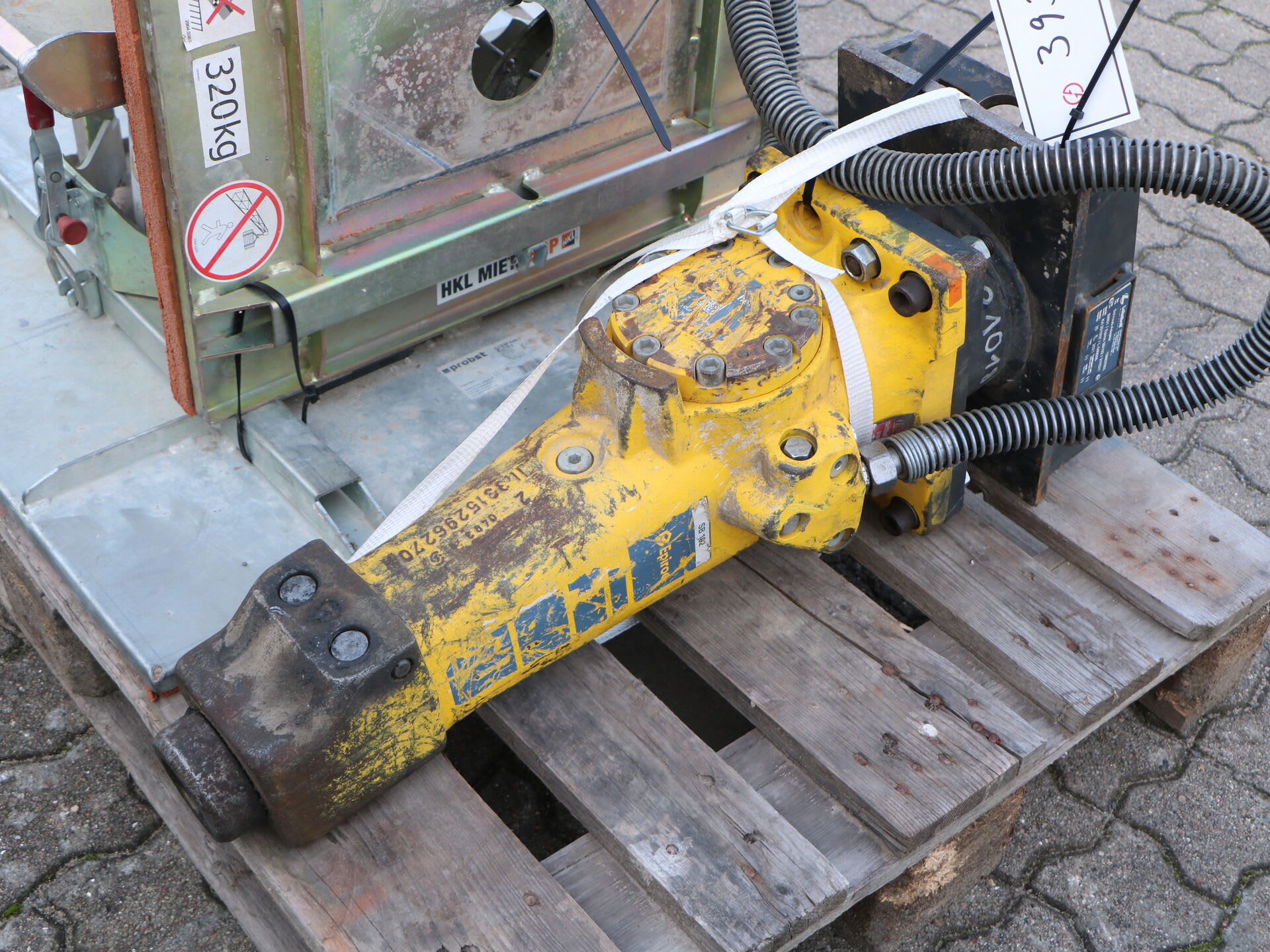 EPIROC SB 102 Hydraulic hammer defective: buy used