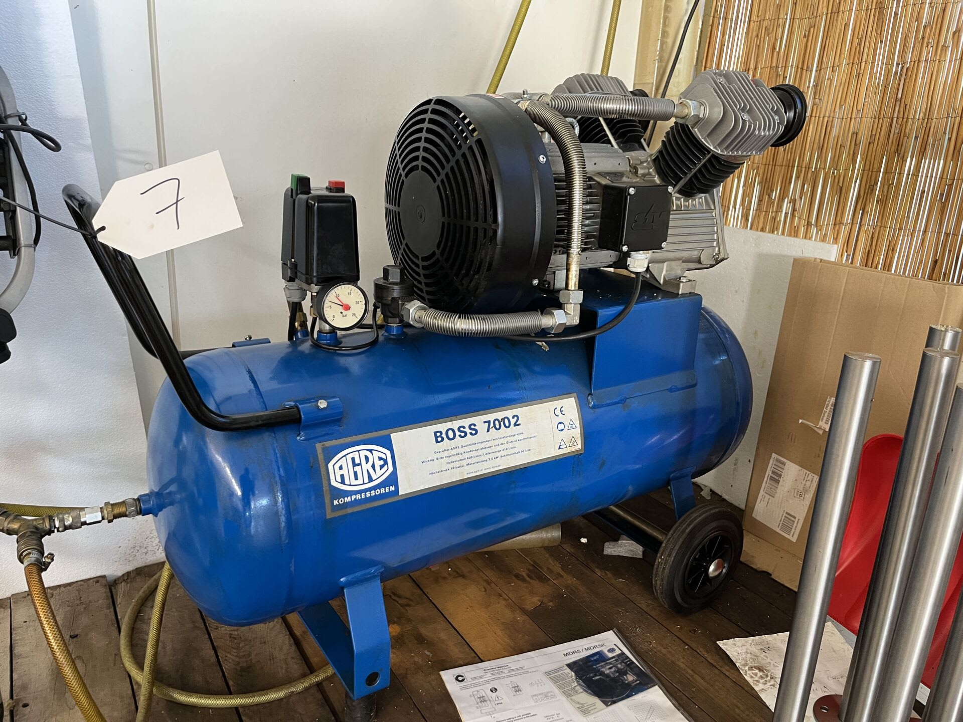 AGRE KOMPRESSOREN BOSS 7002 Air compressor: de ocasión