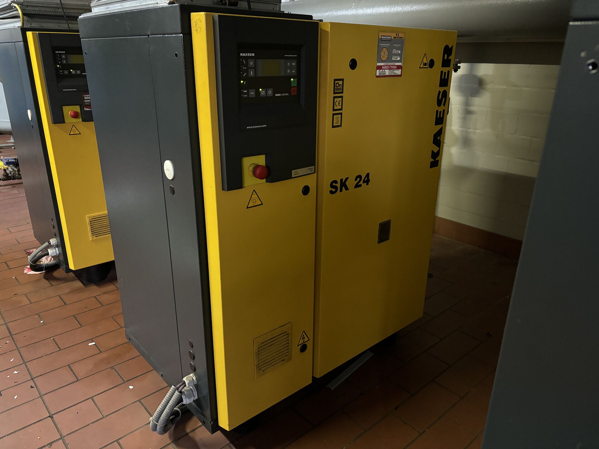Compresor de tornillo KAESER SK24: de ocasión