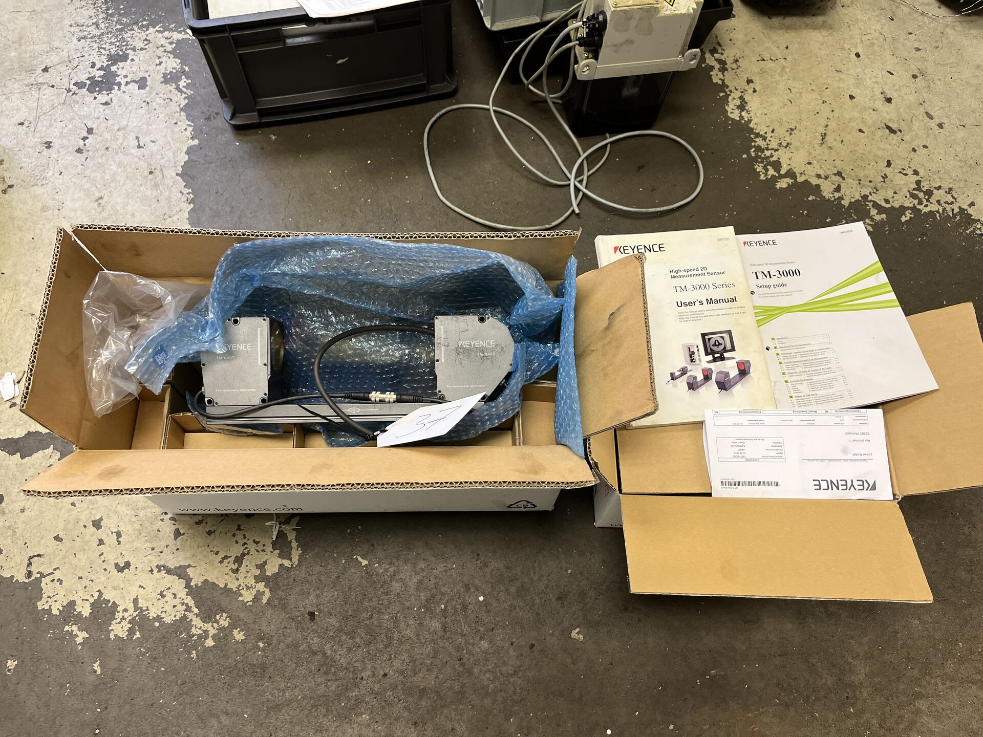 KEYENCE TM-040R High speed 2D measuring system d'occasion