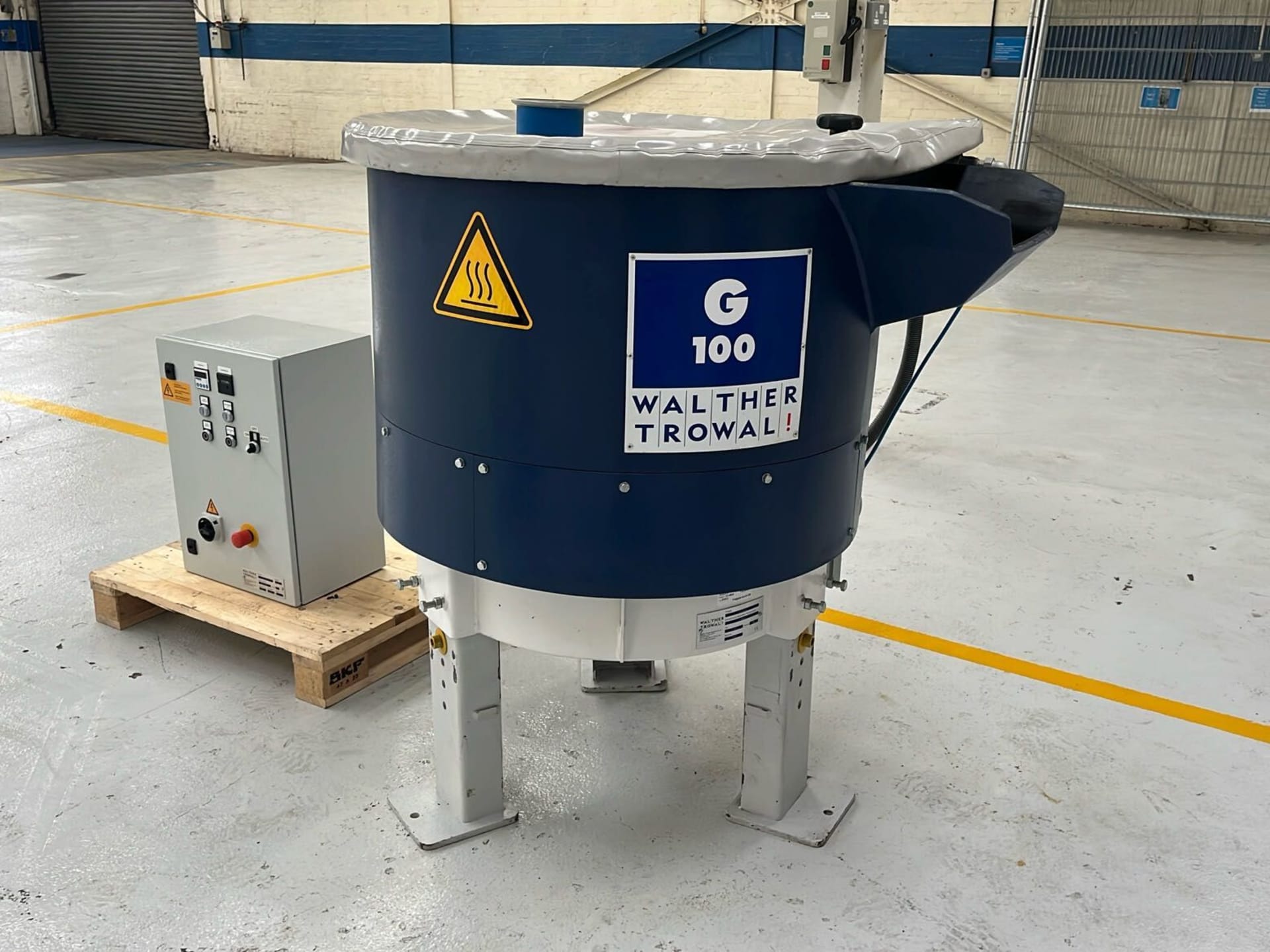 Machine de tribofinition WALTHER TROWAL G 100 d'occasion