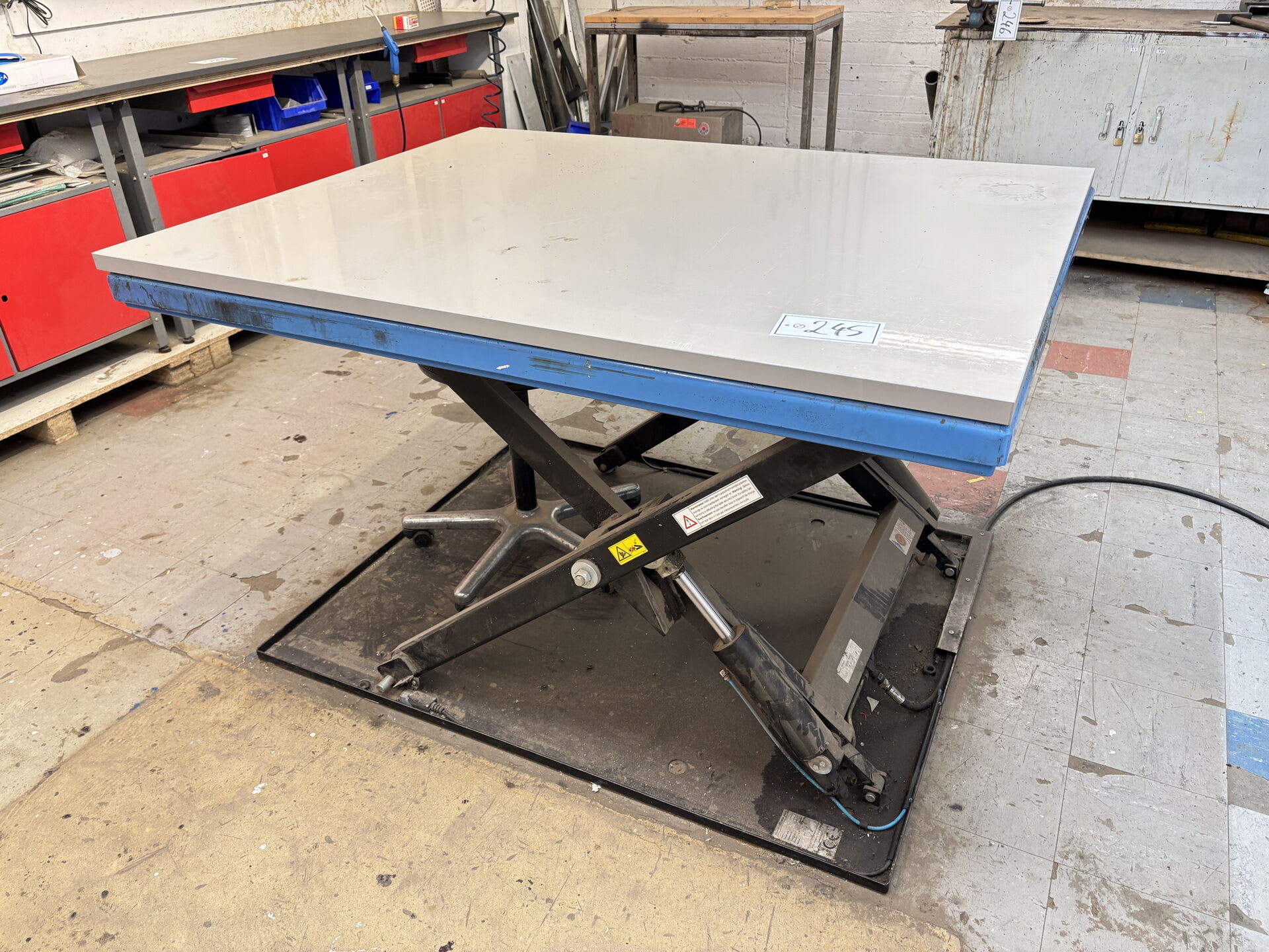 HANSELIFTER HTFG-02 Scissor lift table: compra usato