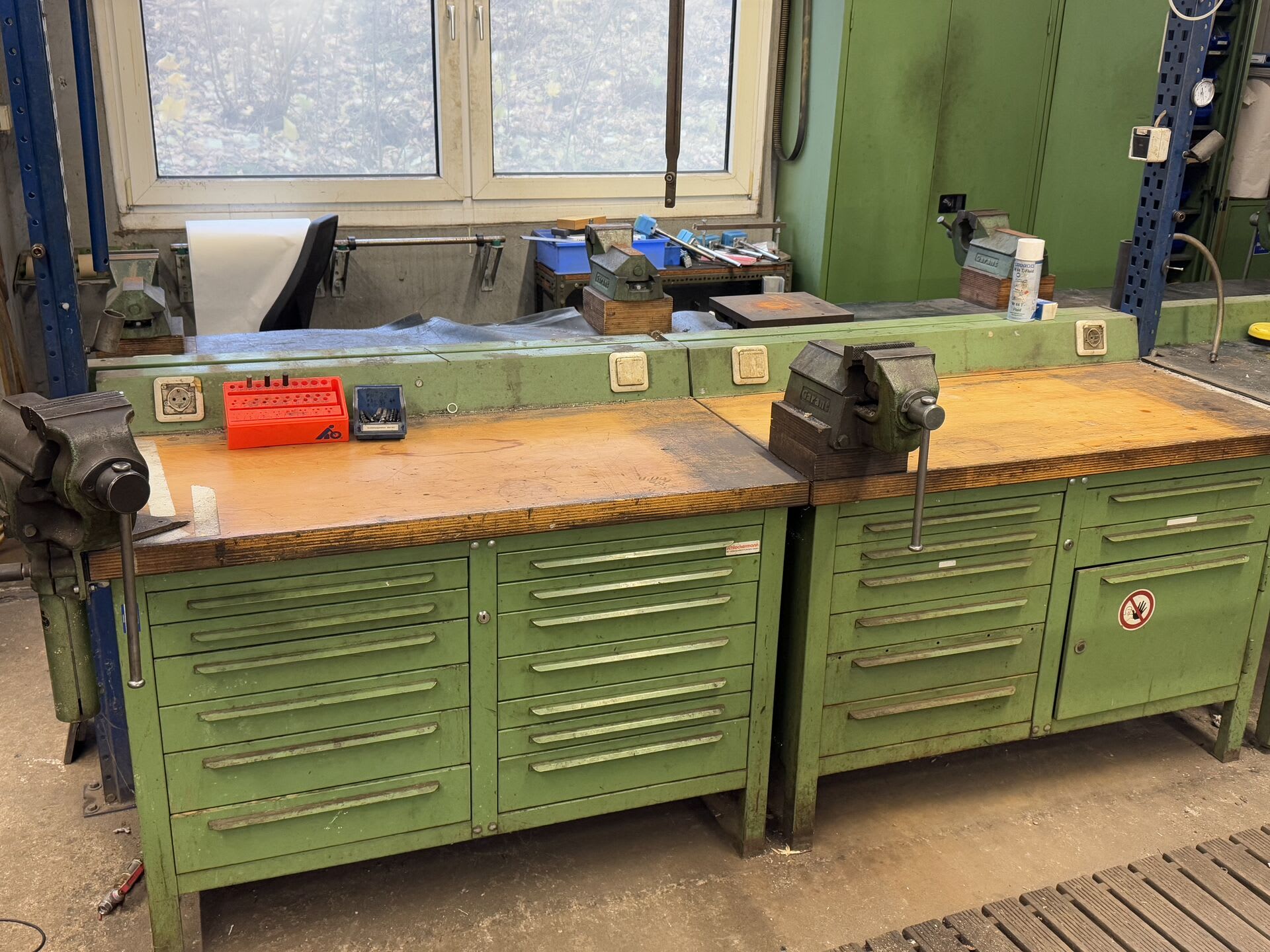 GARANT 2 workbenches with contents: buy used